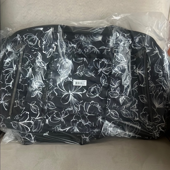 lug | Bags | Nwt Lug Propeller 2 Overnight Bag In Outline Floral Black ...